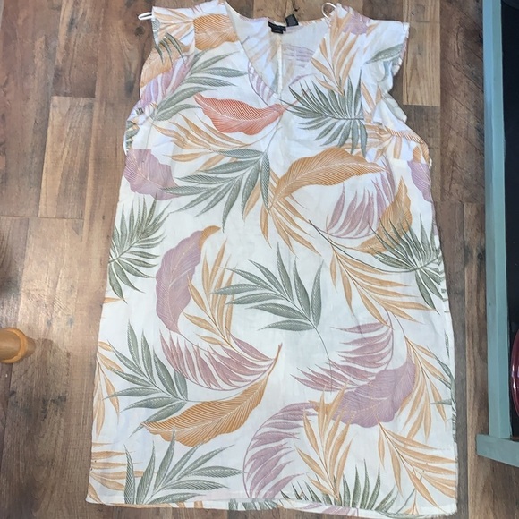 Tahari | Dresses | Tahari Nwt Linen Dress Tropical Leaf Design Ruffled ...